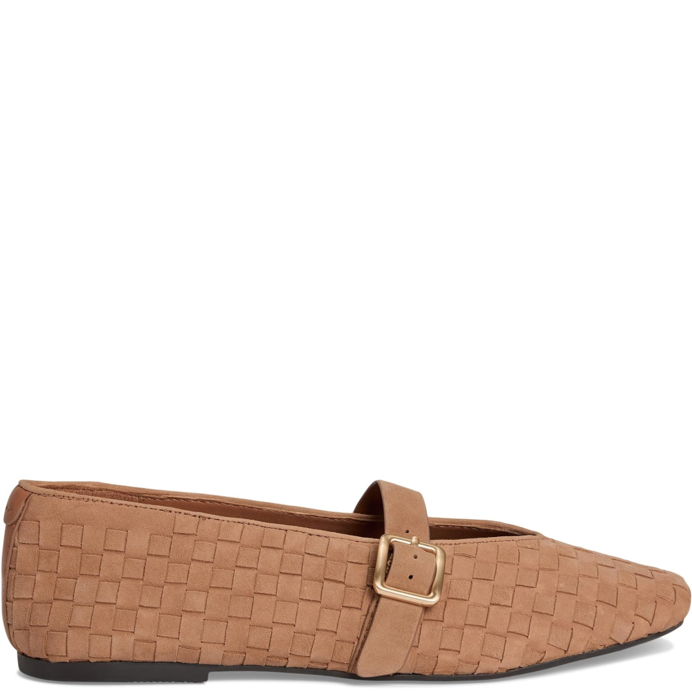 WINIFRED CAMEL – Yarid's Shoes